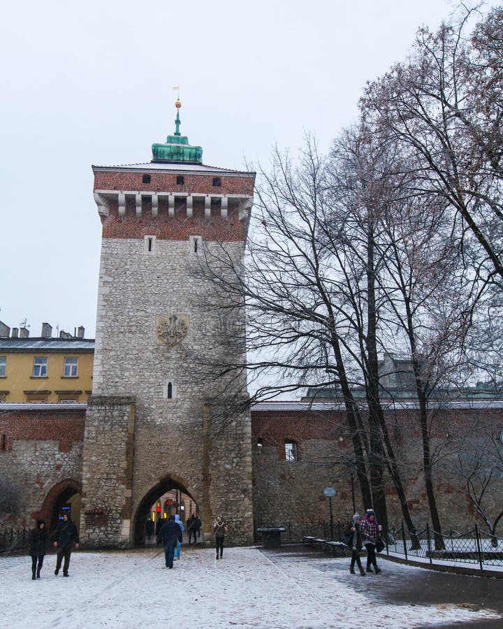 Florianska Gate in Krakow editorial photography. Image of building ...