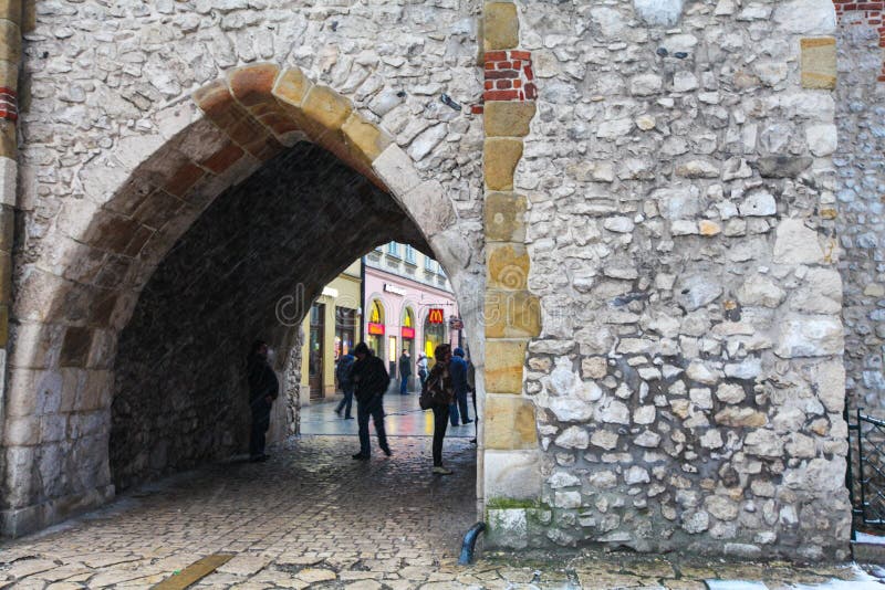 Florianska Gate in Krakow editorial photography. Image of fort - 57563327