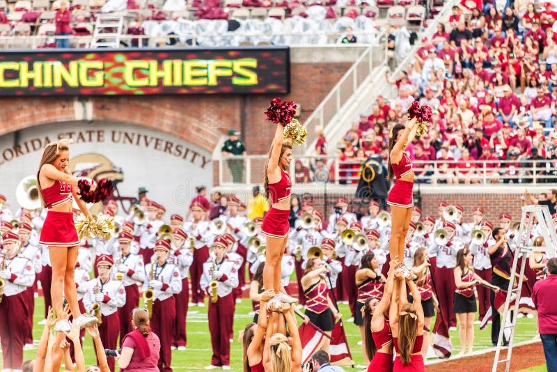 Florida State University Cheerleaders Editorial Photo Image Of Field