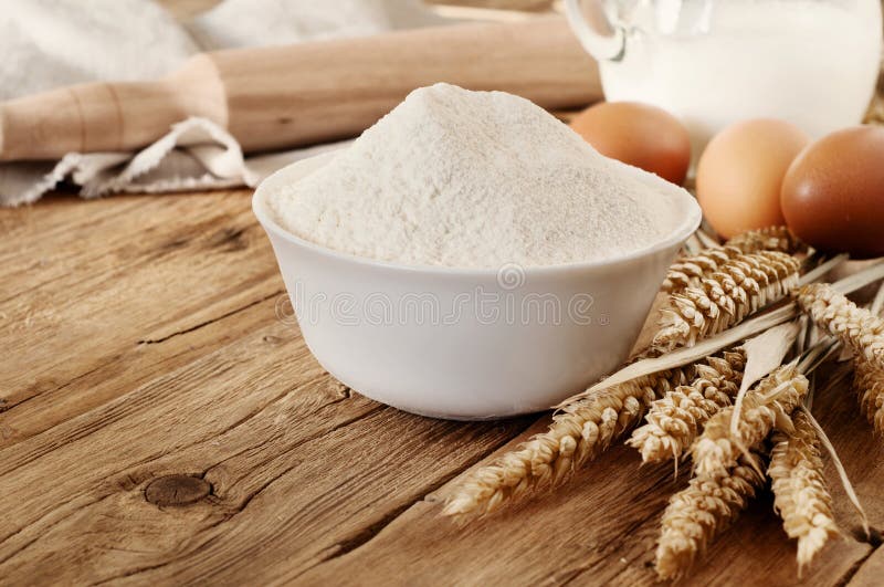 Flour in a bowl close up stock image. Image of pastry - 61906323