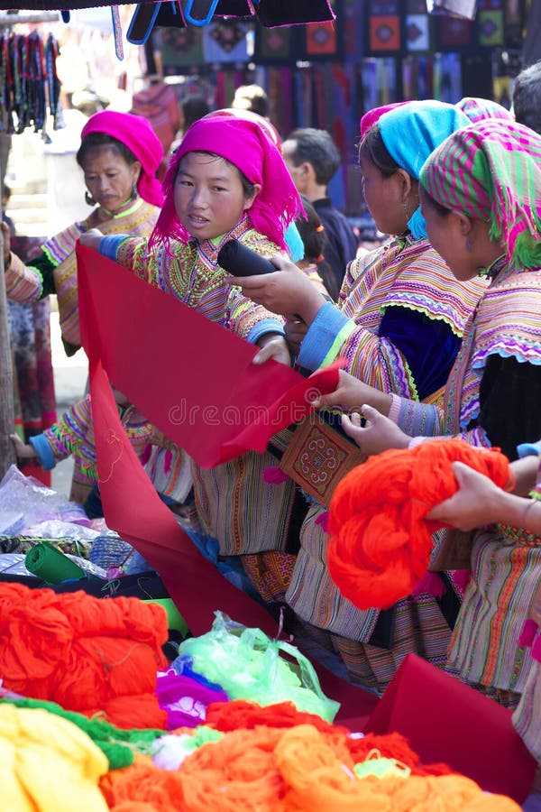Flower Hmong Market editorial photography. Image of travel - 11189722