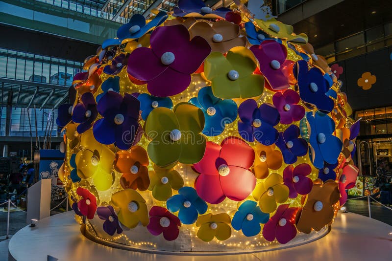 Flower of Objects of the Dome Editorial Image - Image of cloth, natural ...