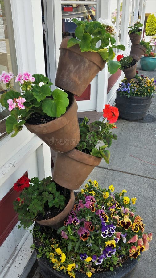 Stacked Flower Pots stock image. Image of beginnings, yellow - 6622695