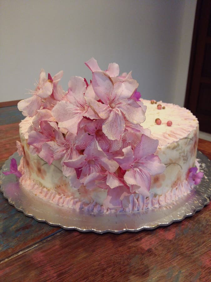 Flower romantic cake stock photo. Image of pink, sweetness - 175484360