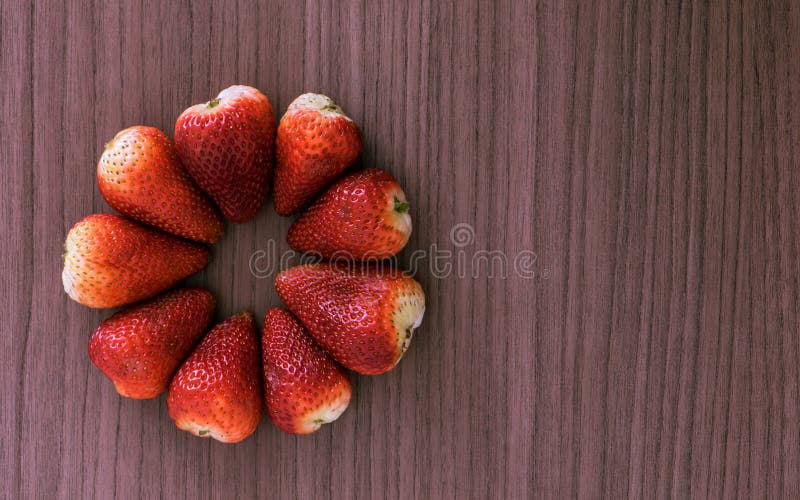Flower of strawberries stock image. Image of market, collection - 51071951