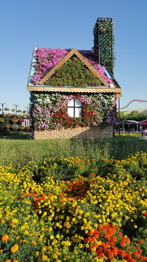 Flowers House editorial stock image. Image of decorated - 64125764