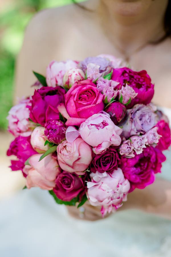 Flowers Wedding Bride Rings Stock Image - Image of bouquet, ceremony ...
