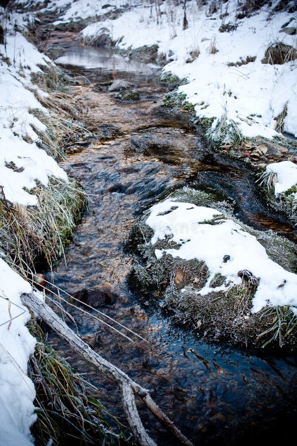 The Flowing Spring and Stone Stock Image - Image of geological, silence ...