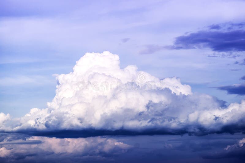 Fluffy Cloud and Atmospheric Stock Image - Image of color, cloud: 40612015