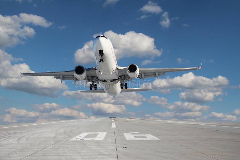 Flugzeugstart stockbild. Bild von ankommen, ankunft, strahl - 1954983