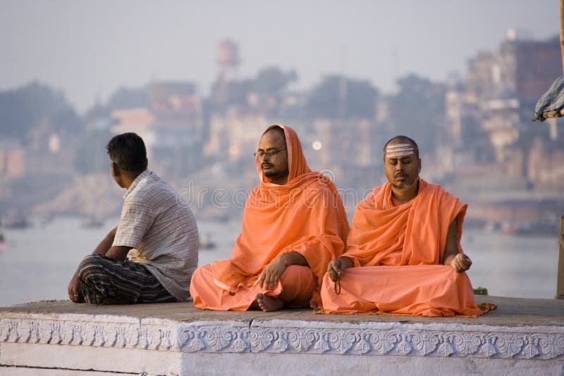 Fluss Ganges - Varanasi - Indien Redaktionelles Stockbild - Bild von ...