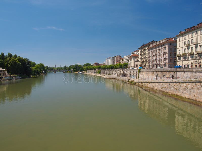 Fluss PO, Turin stockfoto. Bild von piedmont, brücke - 10073342