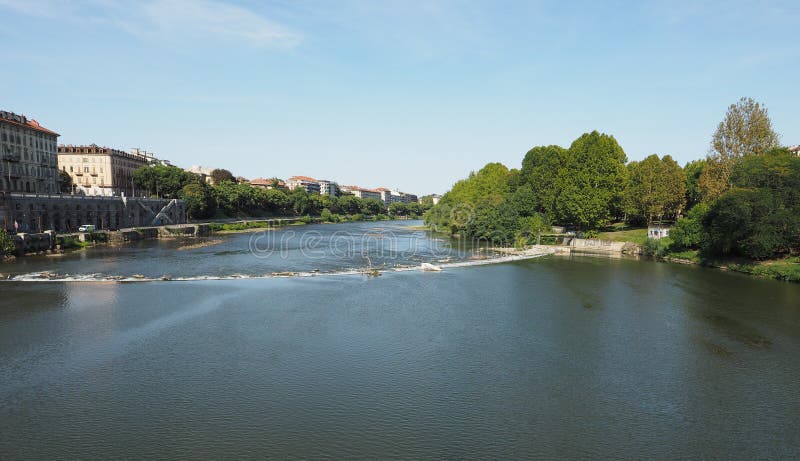 Fluss PO, Turin stockbild. Bild von piedmont, ansicht - 15479311