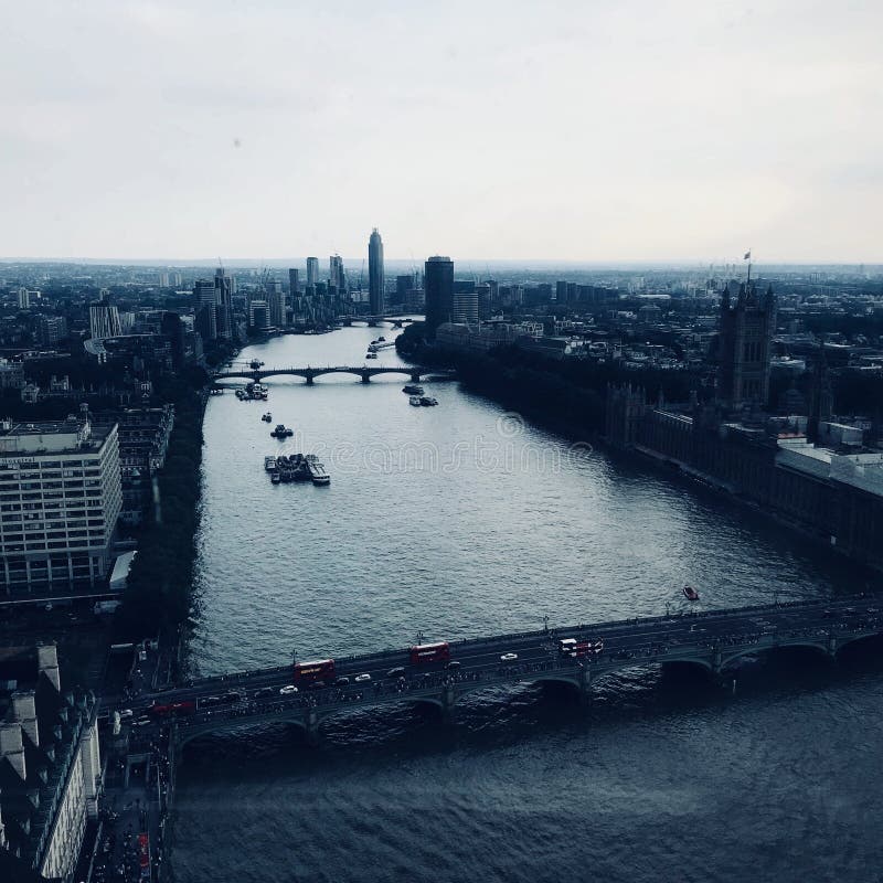 Fluss Themse stockbild. Bild von themse, london, foto - 136584129