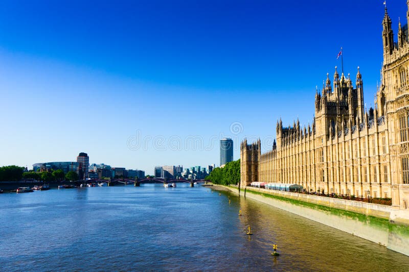 Fluss Themse stockbild. Bild von themse, london, foto - 136584129