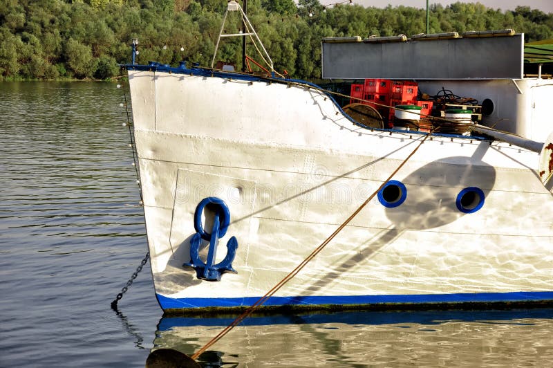 Anker auf Boot stockfoto. Bild von behälter, stahl, küste - 62753232