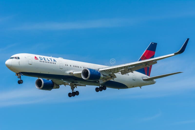 Flygplan TUI PH-TFF Boeing 737-800 Redaktionell Arkivfoto - Bild av ...