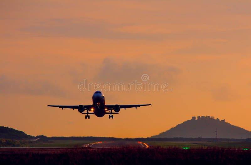 Flygplan i luften arkivfoto. Bild av vinge, luft, hastighet - 47006998