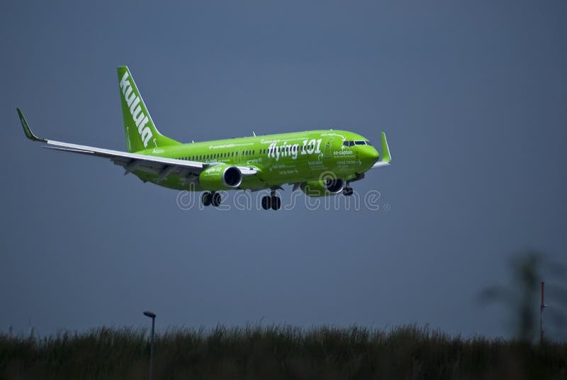 Flying 101 - Kulula Air - ZS-ZWP Editorial Photo - Image of airbus ...