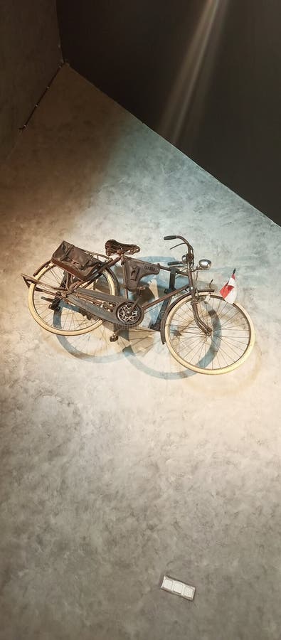 Flying Bicycle Drawing Stock Photos - Free & Royalty-Free Stock Photos ...