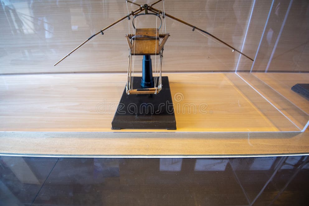 Flying Machine Prototype editorial photo. Image of mechanism - 316910146