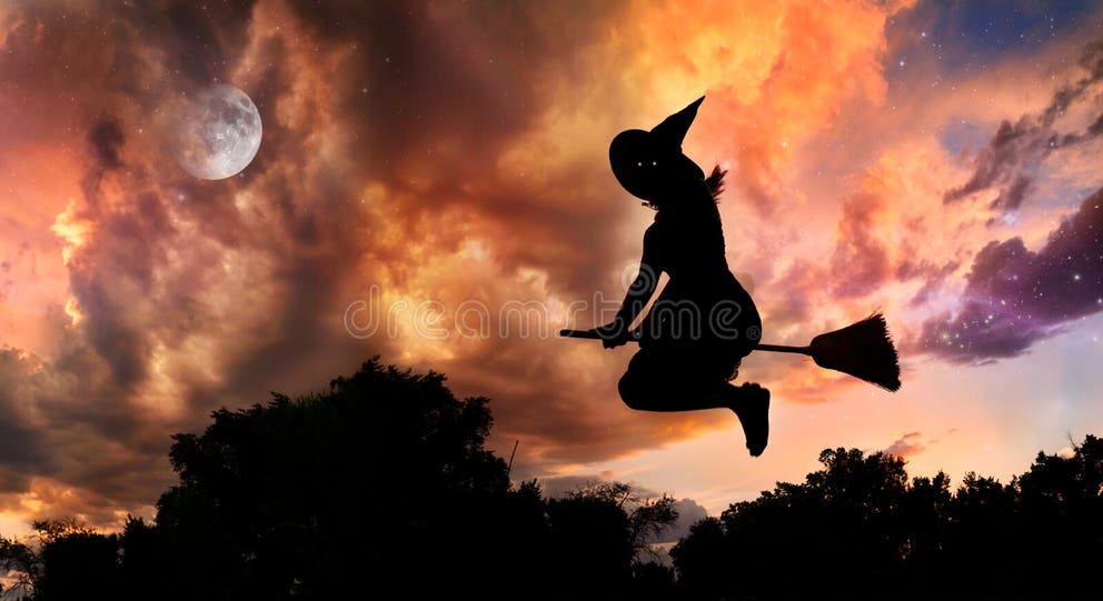 167,030 Witch Kartun Stock Photos - Free & Royalty-Free Stock Photos ...
