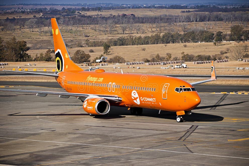 Flymango.com - Boeing 737-8BG Editorial Image - Image of aeronautical ...