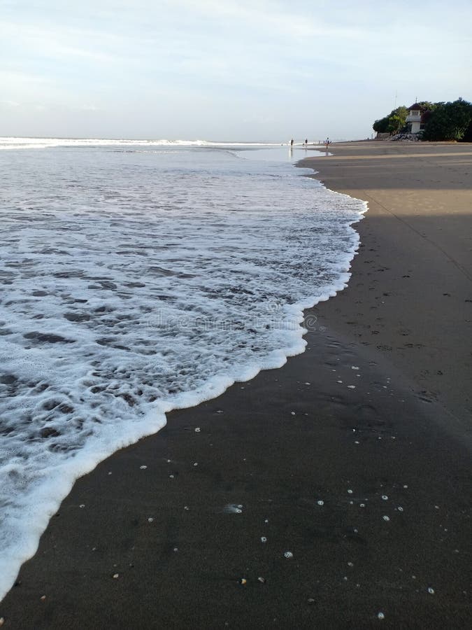 Foam on the Beaches of Bali, this is What is Known As Foam on the Beach ...