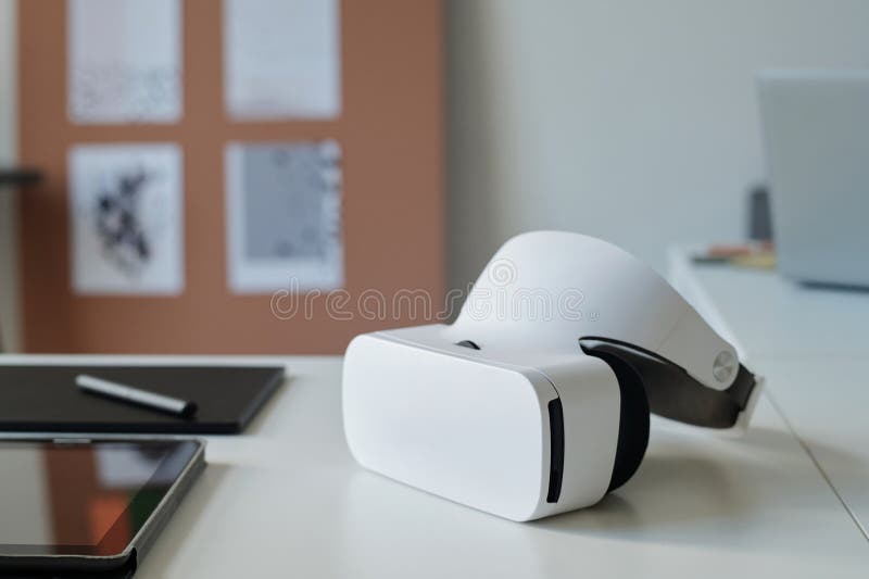 Focus on White Virtual Reality Simulator Necessary for Webdesigner ...