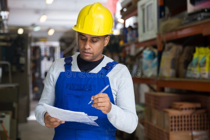 Salesman Checking the Phone Stock Photo - Image of messaging, smart ...