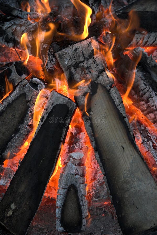 Fogueira foto de stock. Imagem de incêndio, eternidade - 1949816