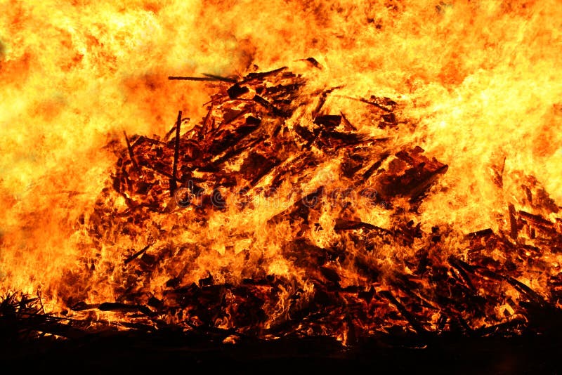 Fogueira foto de stock. Imagem de fogueira, inferno, elemento - 427268