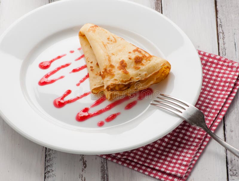 Folded Pancake on White Plate Stock Photo - Image of dessert, pancake: 32746692