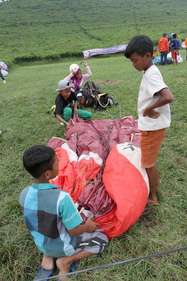 Folded parachute editorial photography. Image of landing - 71810612