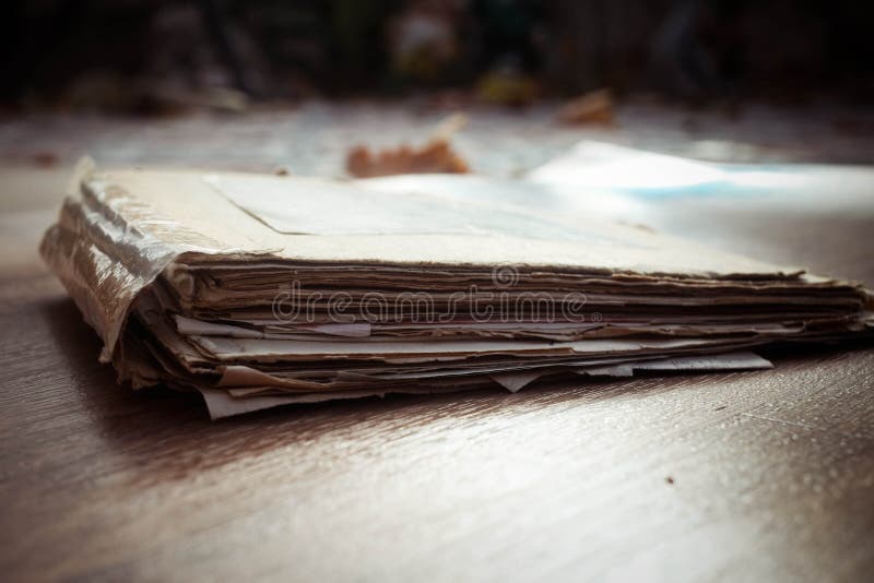 Folder with Stack of Old Papers Stock Photo - Image of blot, file: 62550670