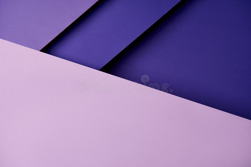 Folhas de papel no roxo imagem de stock. Imagem de vazio - 120684529