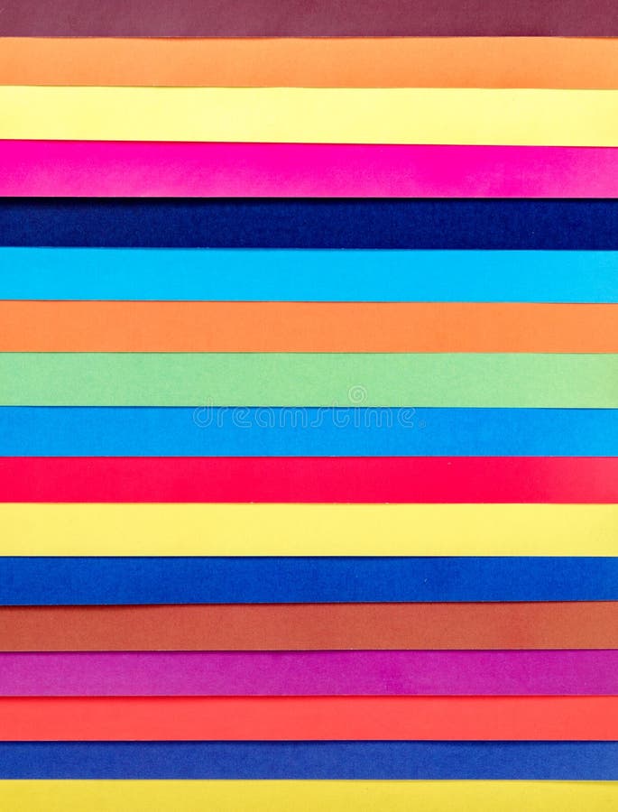 Folhas do papel colorido foto de stock. Imagem de pilha - 124276560