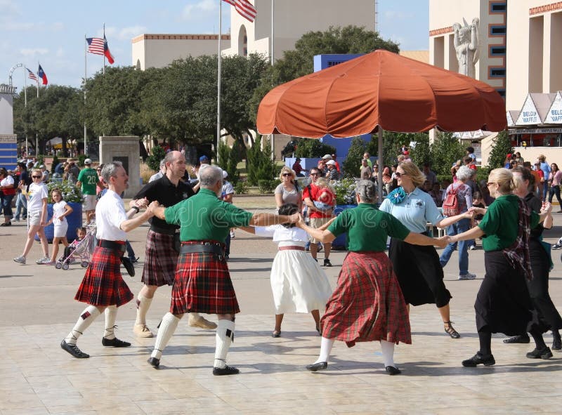 Folk dance editorial stock image. Image of outside, colors - 28039664