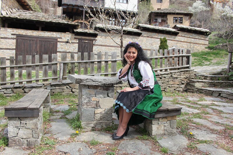 Folklore Bulgare Traditionnel Photo stock - Image du visage, bulgare ...