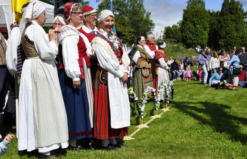 Folklore Ensamble of Sweden Editorial Stock Image - Image of happiness ...