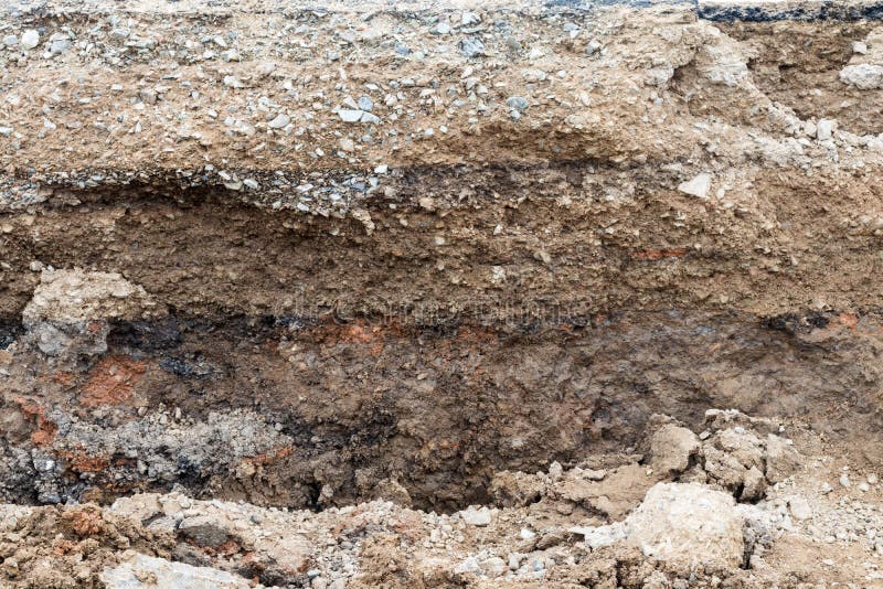 Sol Rocheux Sous L'asphalte Image stock - Image du abstrait ...