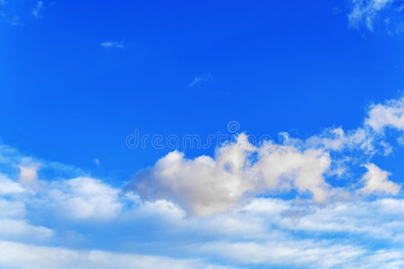 Fondo azul cielo. imagen de archivo. Imagen de celaje - 273860607