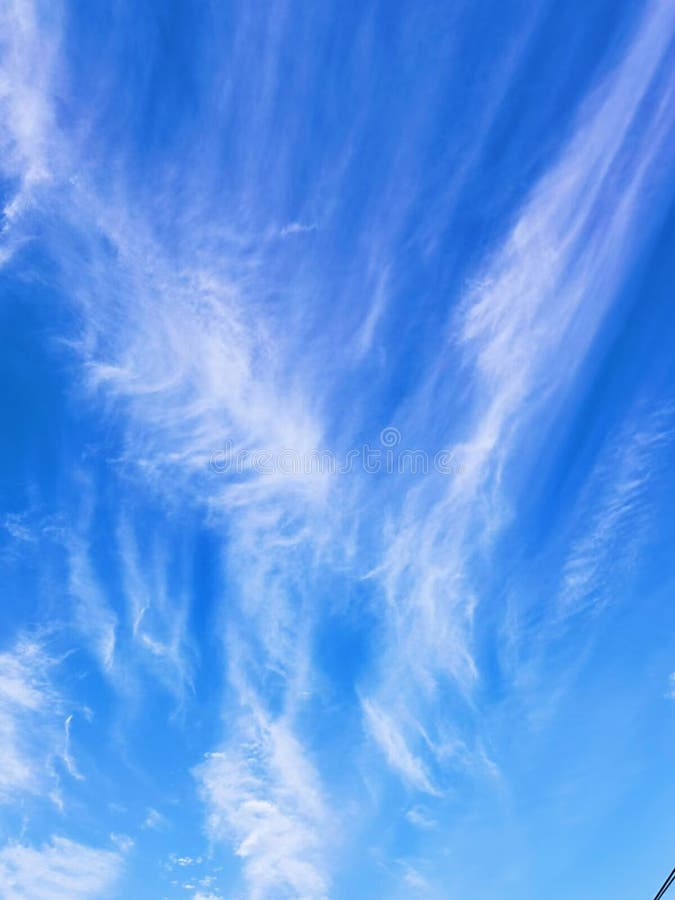 Fondo azul del cielo imagen de archivo. Imagen de agua - 232100809