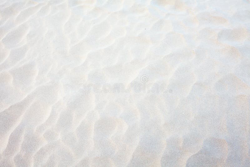 Fondo blanco de la arena imagen de archivo. Imagen de blanco - 65983187