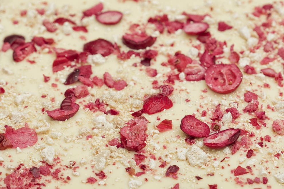 Fondo blanco del chocolate imagen de archivo. Imagen de baya - 84063313