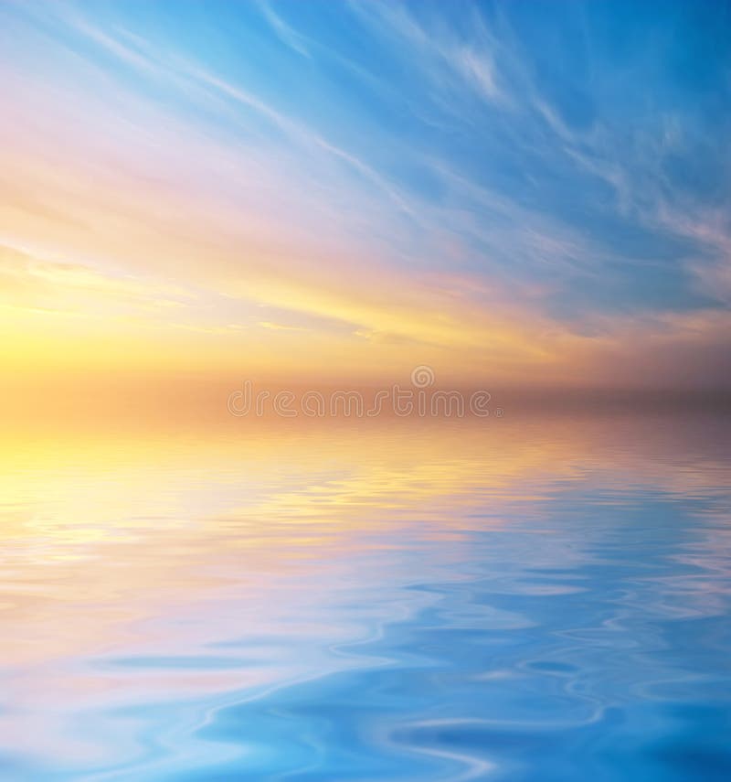 Fondo del cielo foto de archivo. Imagen de color, ocaso - 18571402