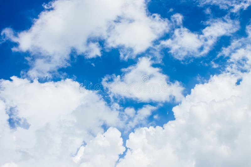 Fondo del cielo azul foto de archivo. Imagen de clima - 67937582