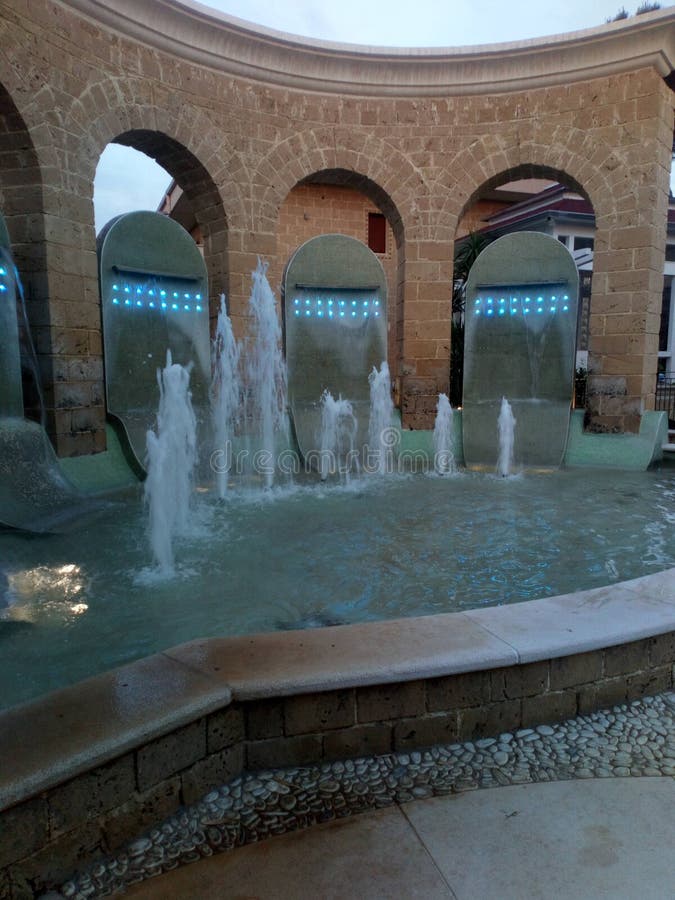 Fontain foto de stock. Imagem de relaxe - 120119438