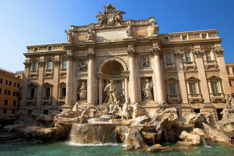 Fonte Do Trevi Em Roma, Italy Foto de Stock - Imagem de vermelho ...