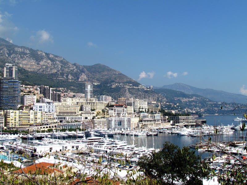 Fontvieille, Monaco immagine stock. Immagine di paesaggio - 101963701